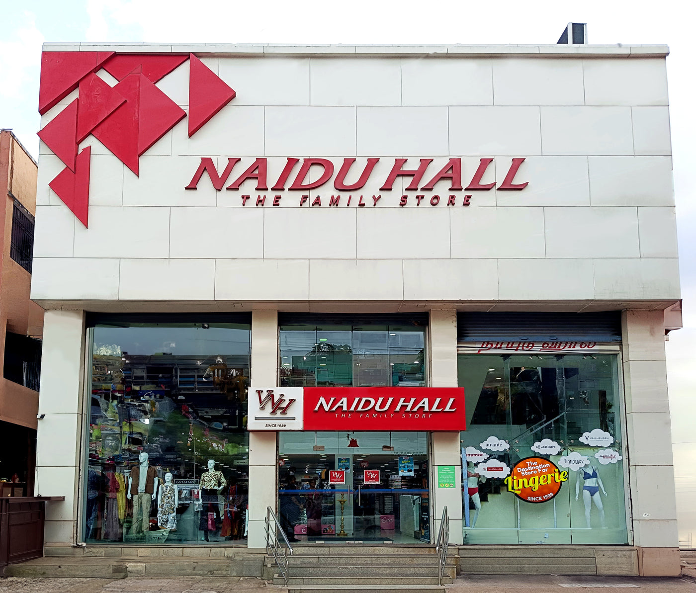 Find Us on Google Map to Visit Our Store | VNH Naidu Hall
